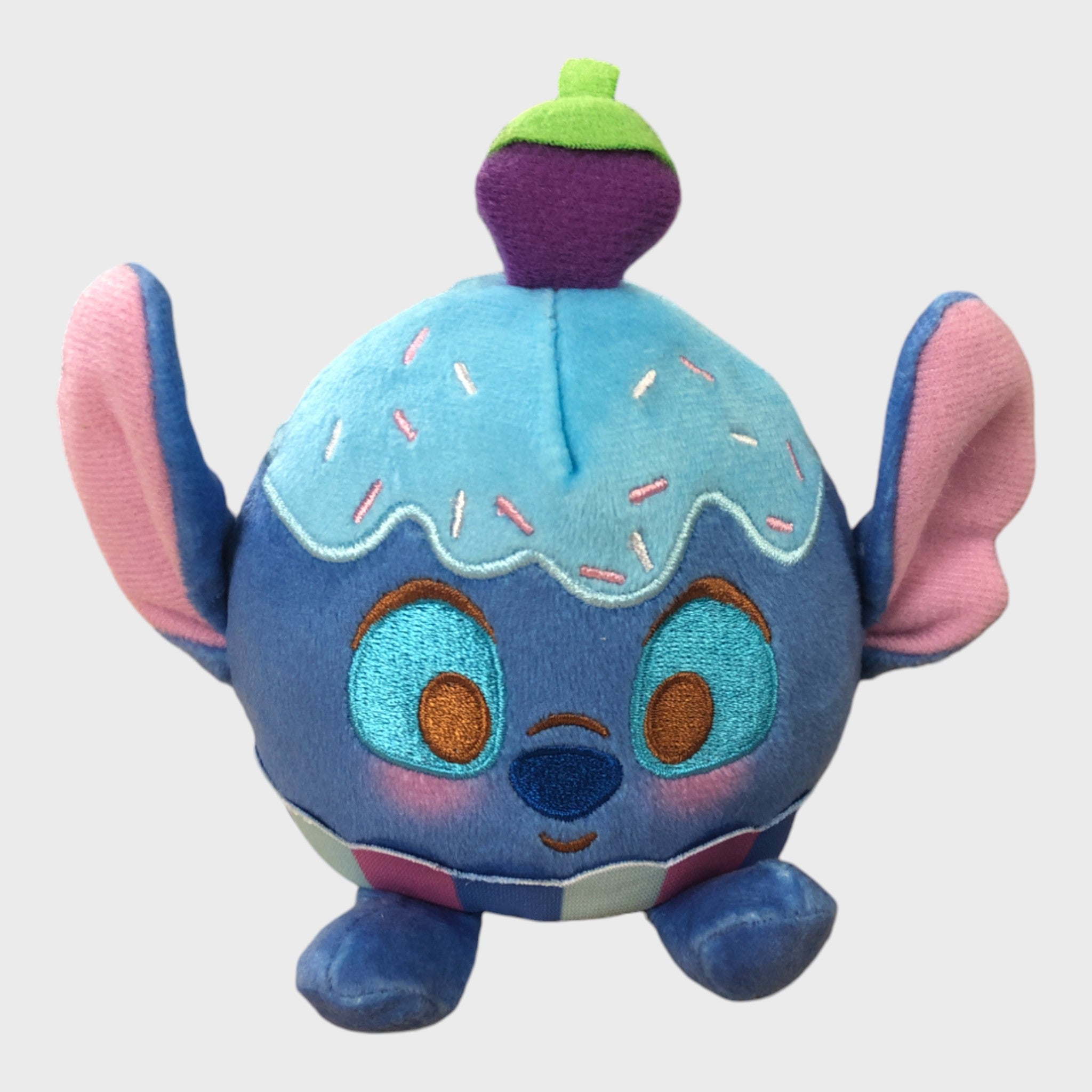 Disney Munchlings - Berry Cupcake Stitch | Newlife Online